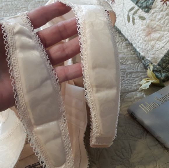 Playtex | Intimates & Sleepwear | Nwtags Playtex 8 Hr Tagless 4way ...